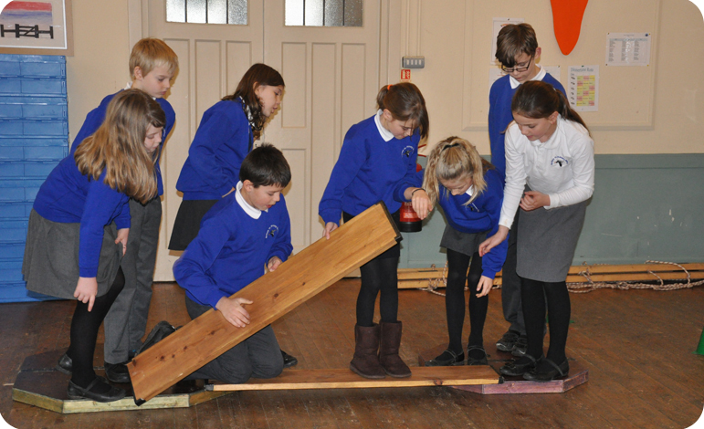 year-5-team-building-activity-days-ks2 - Problem solving / team ...